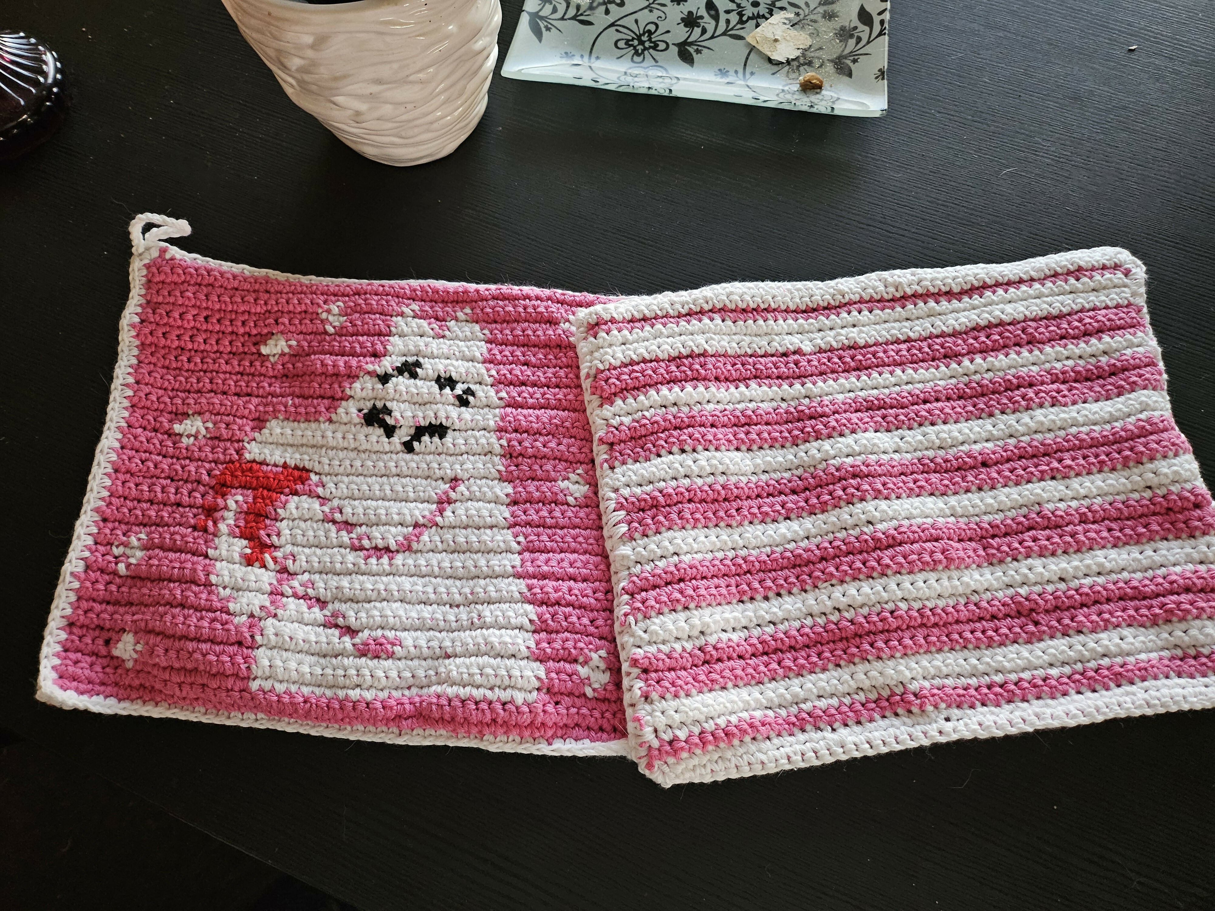 Grydelapper mummi trold med et hjerte – Garnlig