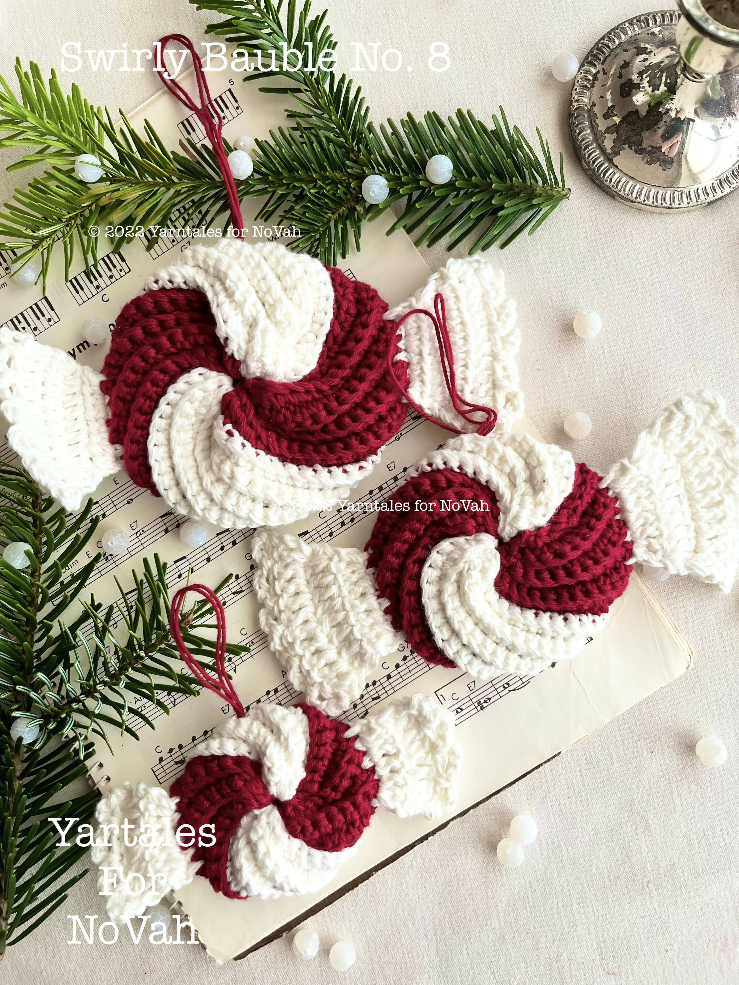 Swirly Bauble No. 8 - Hæklede julekugler – Garnlig